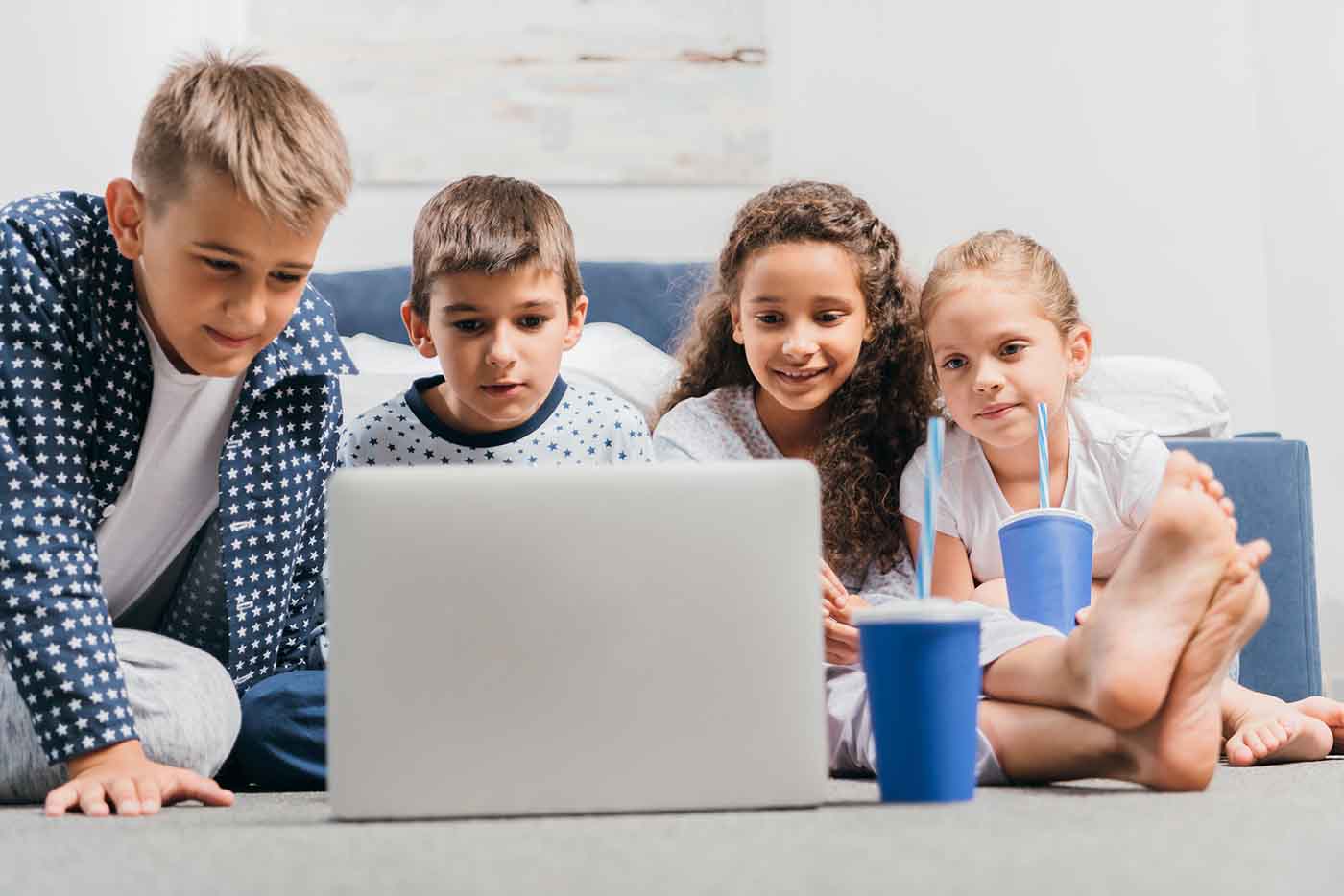 Protecting Children Online - Clare Parenting